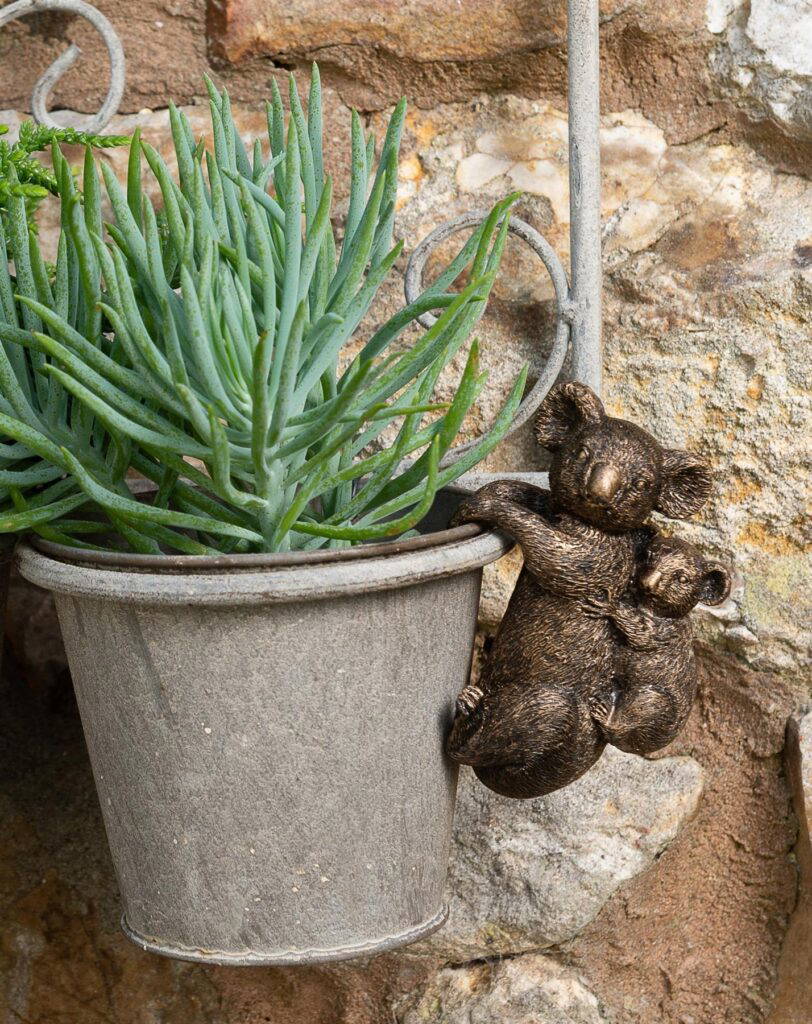 Koala and Cub Plant Pot Hanger - Jardinopia Ltd