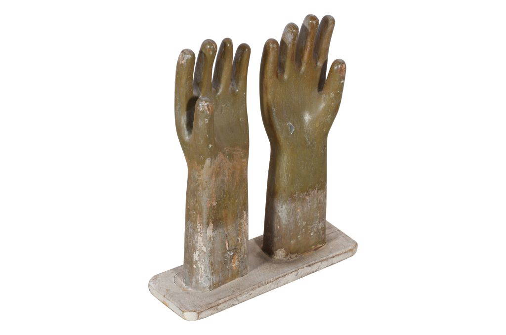 Antique Indian Wooden Glove Molds On Stand - Jardinopia Ltd