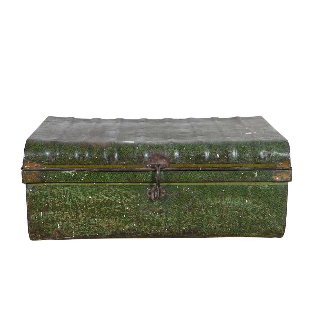 vintage moss green indian iron trunk - Jardinopia Ltd