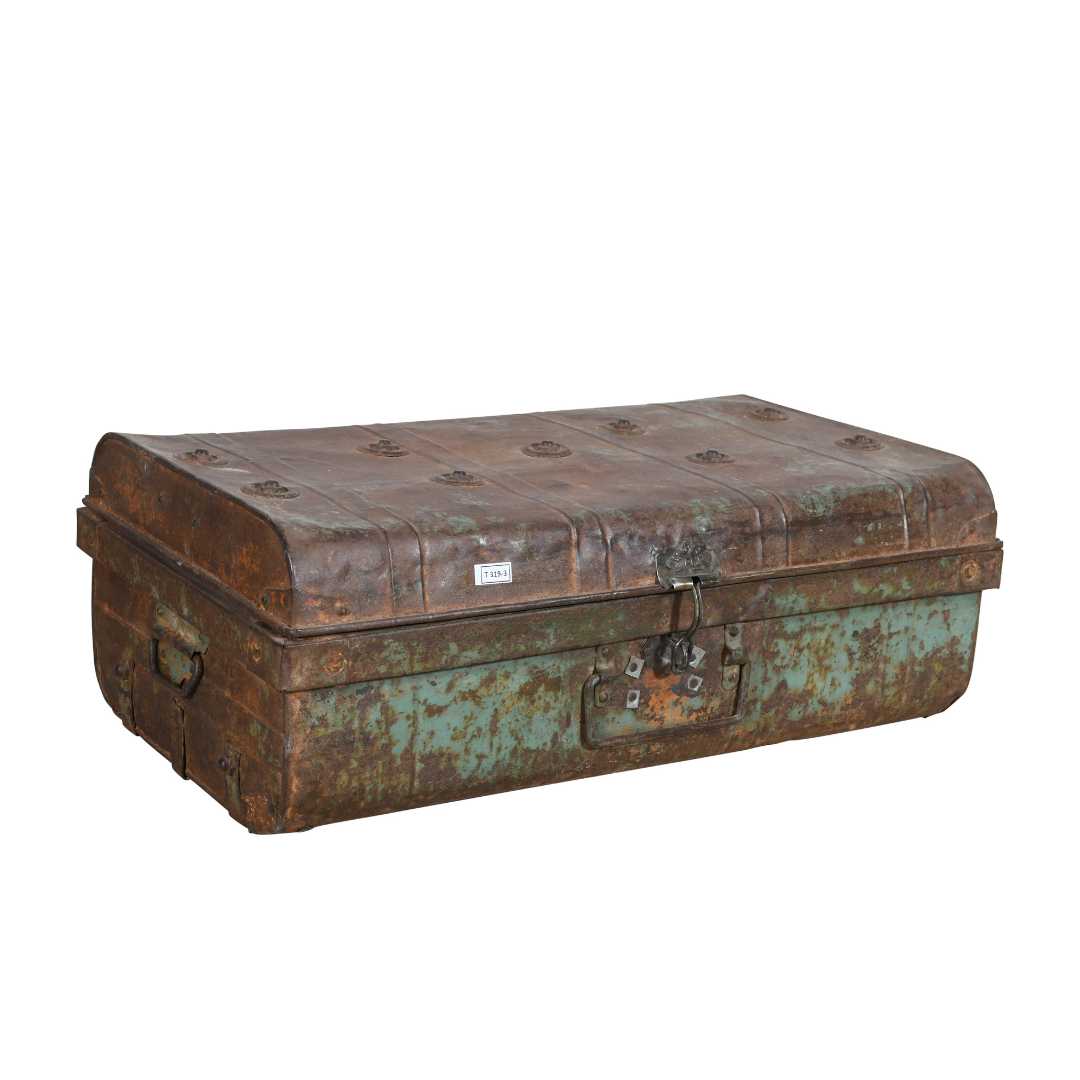vintage verdigris green indian iron trunk - Jardinopia Ltd